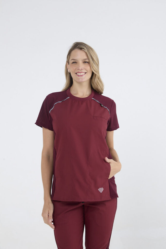 Chaqueta médica Mujer Comfy Bordo| Arciel y Dry Fit Spandex
